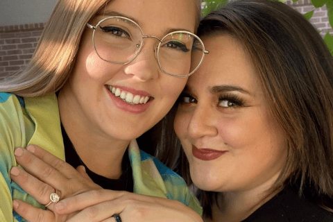 Nikki Blonsky di Hairspray sposa l'artista nonbinary Hailey Jo Jenson ...
