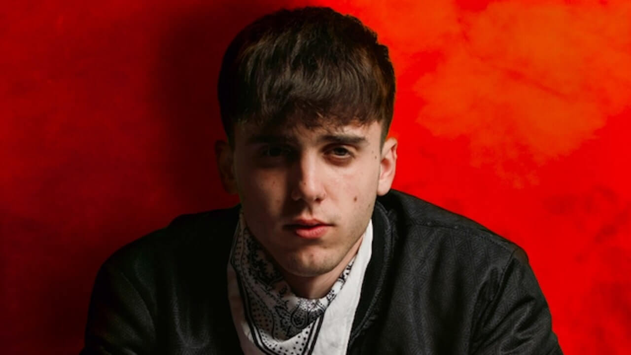 LDA: chi è il giovane cantante napoletano che vedremo tra i Big di ...