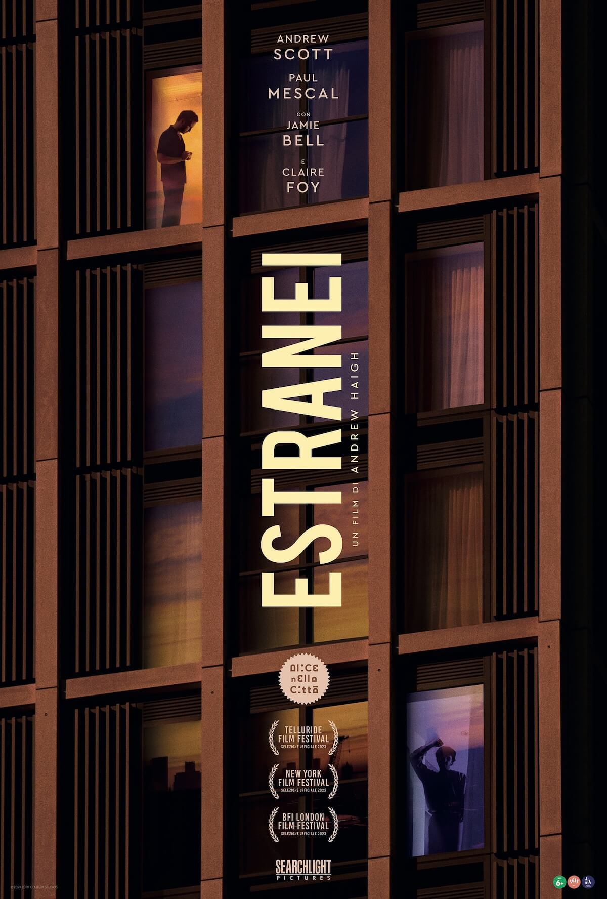Estranei - All of Us Strangers, recensione. Andrew Scott e Paul Mescal ...