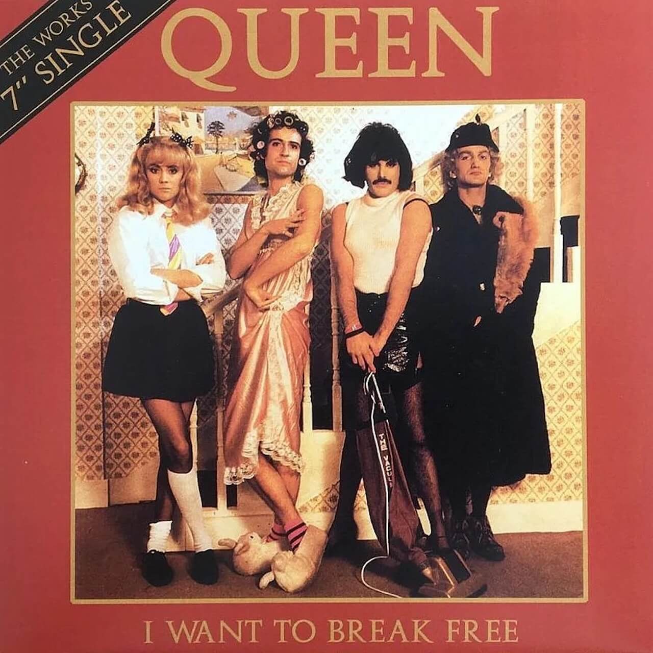 Russia, condannato per aver condiviso un'immagine dei Queen in drag: "È ...